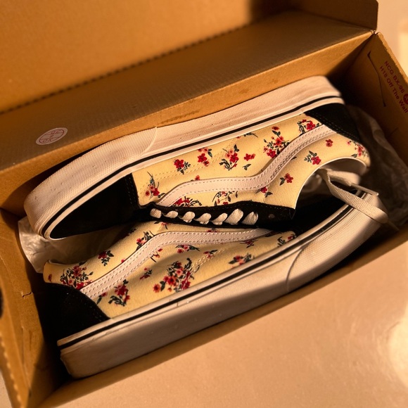 Vans | Shoes | Black And Cream Vans With Small Flower Details | Poshmark